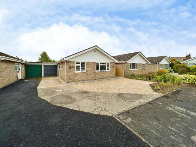 8 Bedroom Bungalow