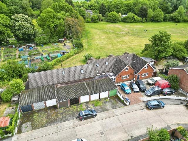 8 bedroom bungalow for sale
