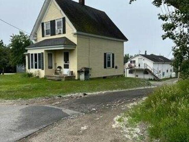 8 bedroom, Gouldsboro ME 04607 104848870