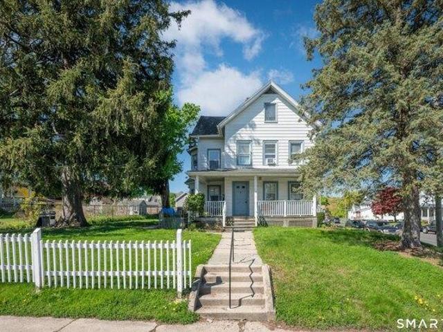 8 bedroom, Danbury CT 06810 102315756