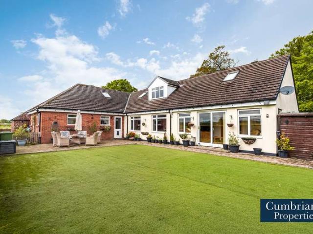 8 Bedroom Detached Bungalow