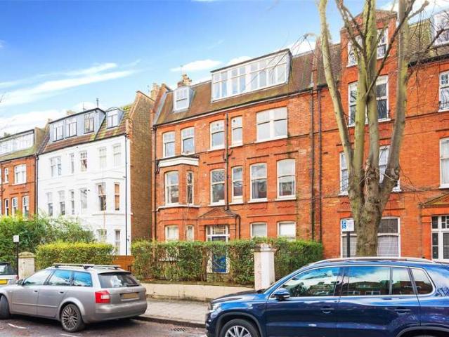 8 Bedroom Detached House