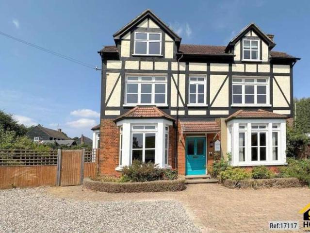 8 Bedroom Detached House