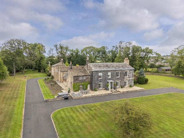 8 bedroom detached house for sale