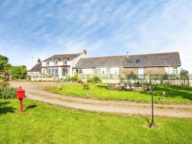8 bedroom detached house for sale