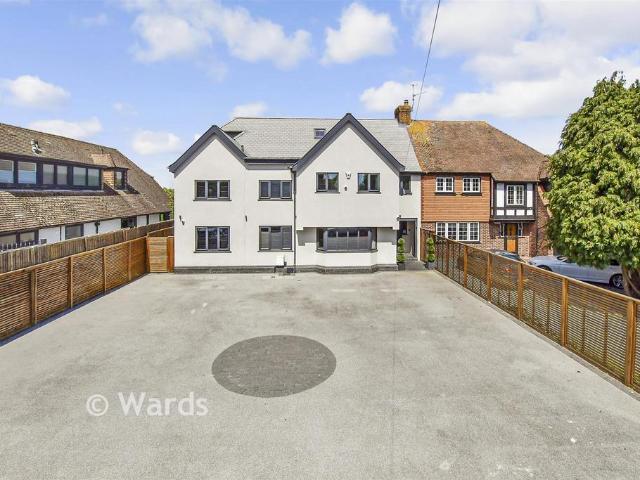 8 bedroom detached house for sale
