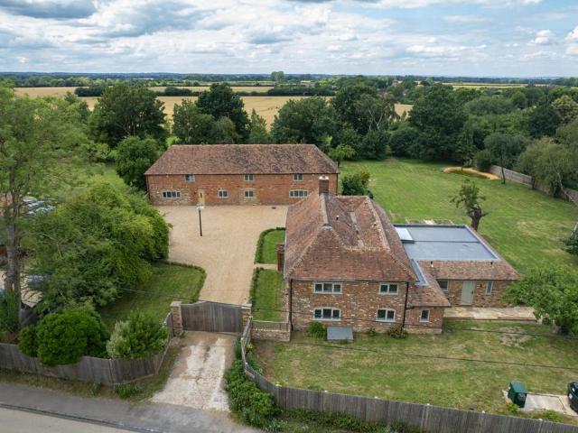 8 bedroom detached house for sale