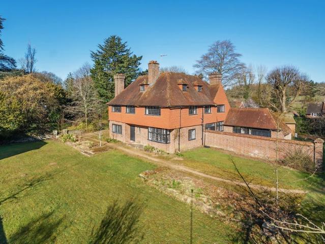 8 bedroom detached house for sale