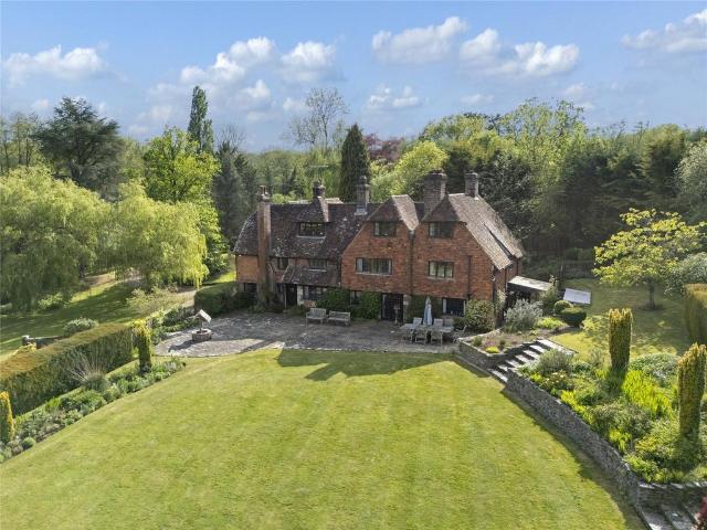 8 bedroom detached house for sale