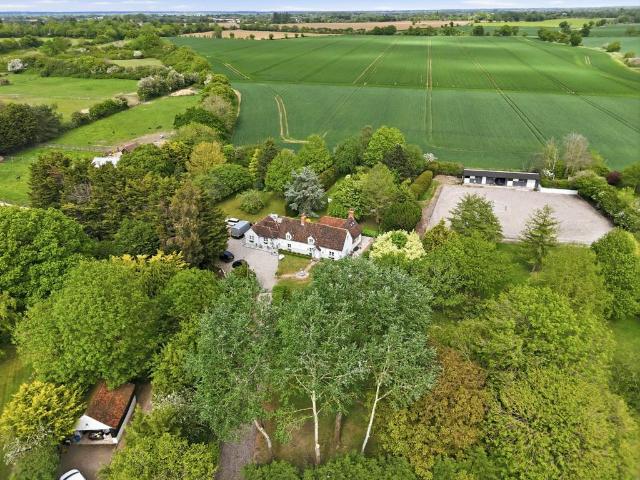 8 bedroom detached house for sale