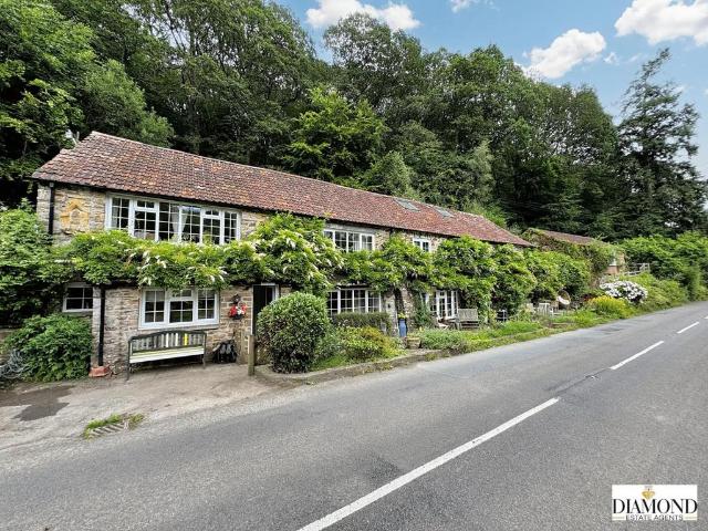 8 bedroom detached house for sale