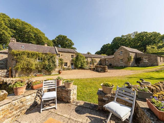 8 bedroom detached house for sale