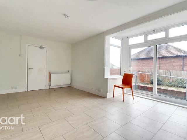 8 bedroom detached house for sale