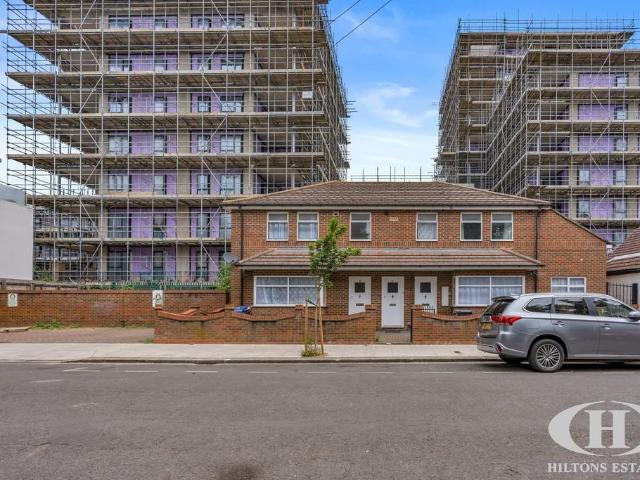 8 bedroom detached house for sale