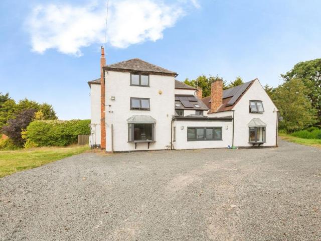 8 bedroom detached house for sale
