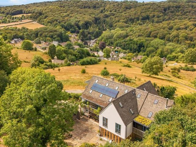 8 bedroom detached house for sale