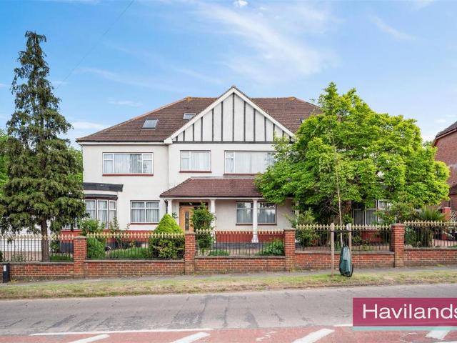 8 bedroom detached house for sale