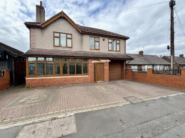 8 bedroom detached house for sale