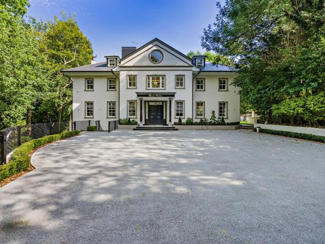 8 bedroom detached house for sale
