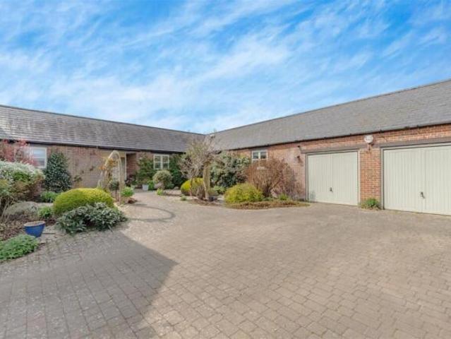 8 bedroom detached house for sale in 5 Mill Road, Haversham, MK19