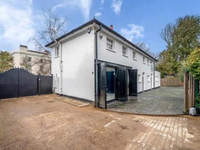 8 bedroom detached house for sale in College Road, Dulwich, SE21