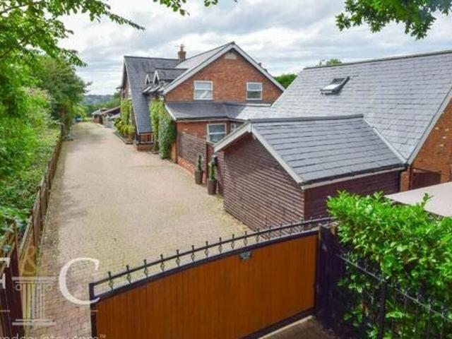 8 Bedroom Detached House For Sale In Goffs Oak, Hertfordshire