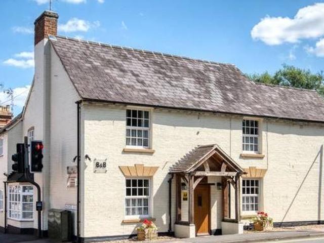 8 bedroom detached house for sale in High Street HenleyinArden B95 B95