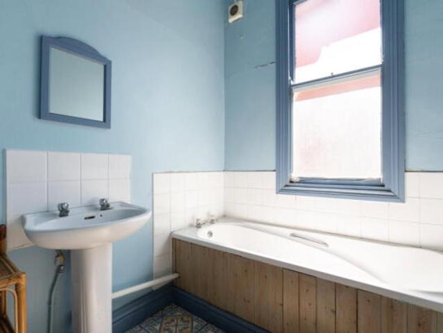 8 bedroom detached house for sale in Little Moor Hill, Smethwick, B67 7BG, B67