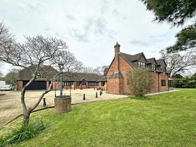 8 Bedroom Detached House For Sale In New Milton, Hampshire