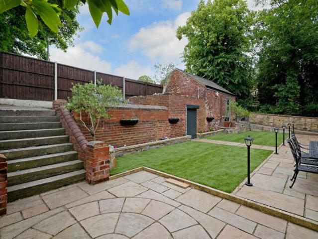 8 bedroom detached house for sale in Southgate, Eckington, Sheffield, S21
