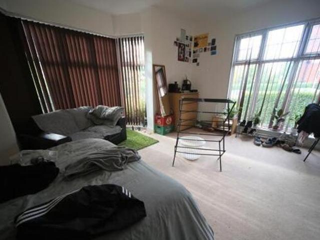 8 Bedroom End Of Terrace House For Rent In Headingley