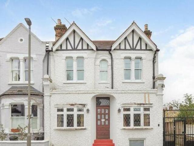 8 Bedroom End Of Terrace House For Sale In The Shaftesbury Estate