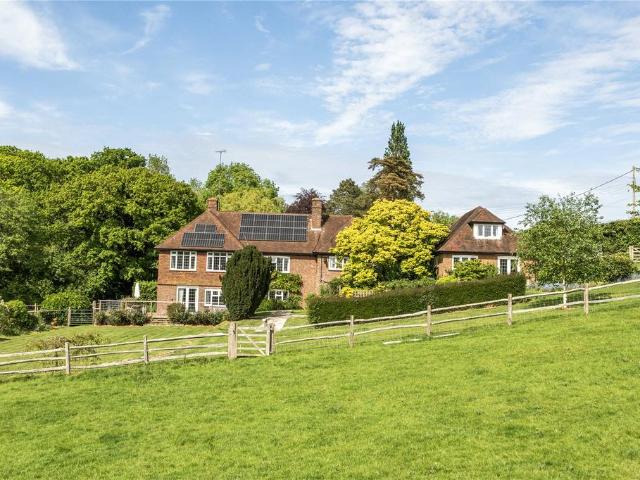 8 bedroom equestrian facility for sale