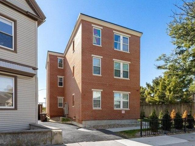 8 bedroom, Everett MA 02149 105108480