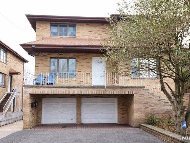 8 bedroom, Fort Lee NJ 07024 102213982