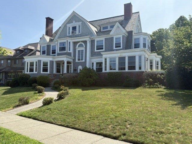 8 bedroom, Fall River MA 02720 104692589