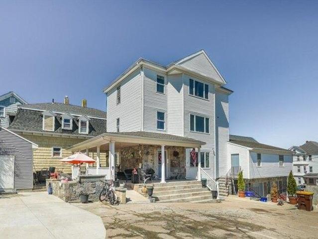 8 bedroom, Fall River MA 02721 102369826