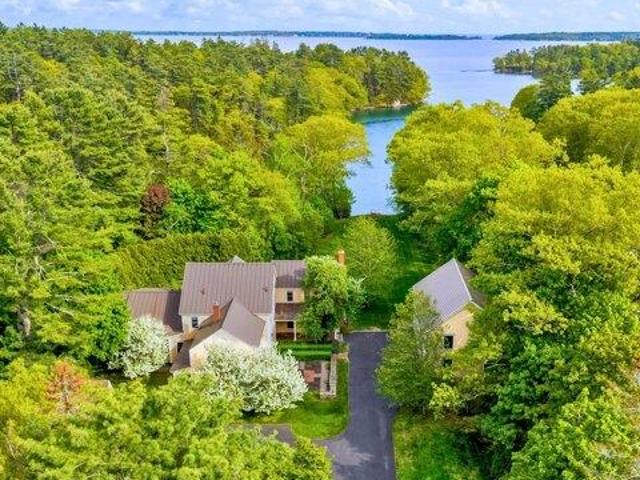 8 bedroom, Falmouth ME 04105 105116200