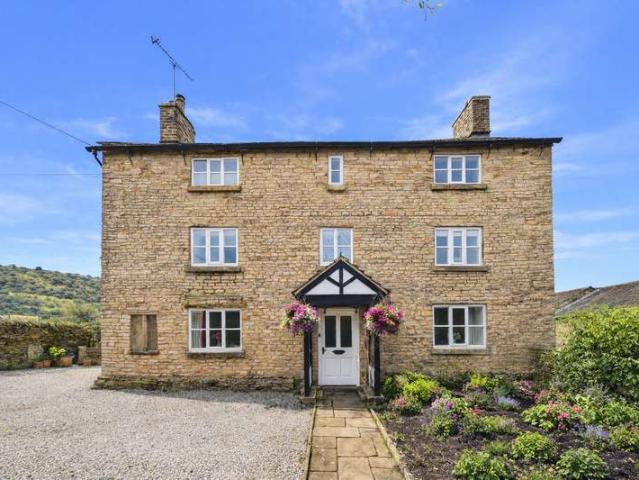 6 Bedroom Farm House Character Property