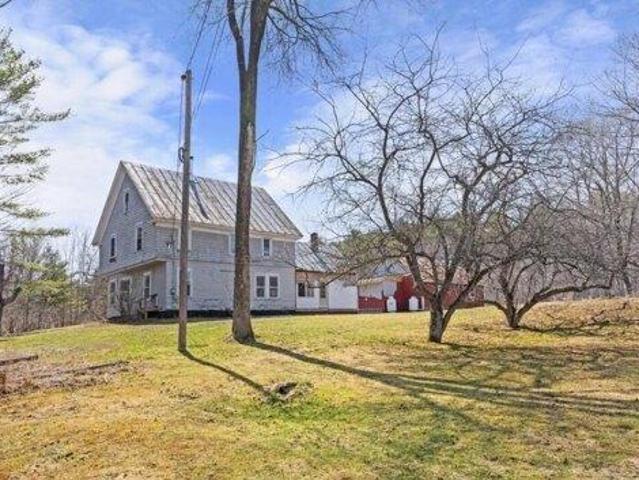 8 bedroom, Farmington ME 04938 102157020
