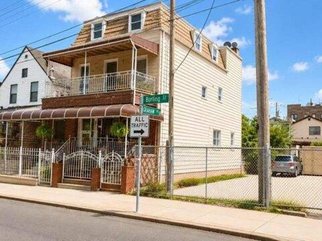 8 bedroom, Flushing NY 11355 104908719