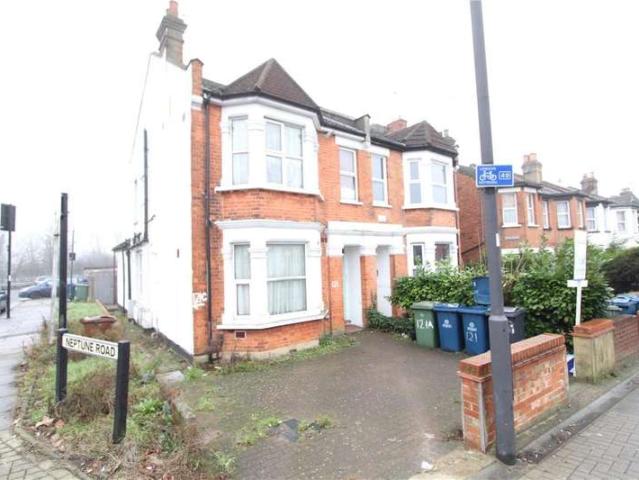 8 Bedroom Flat