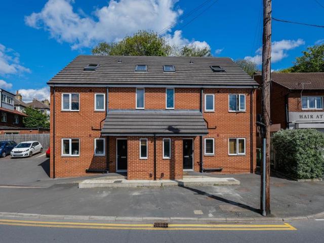 8 bedroom flat for sale