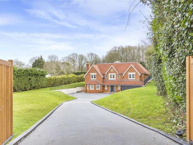 8 Bedroom House
