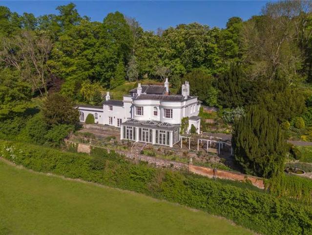 8 Bedroom House