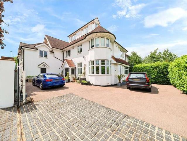 8 Bedroom House