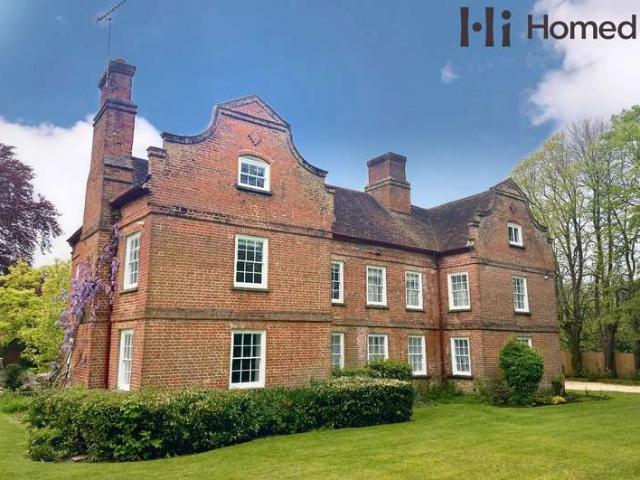 8 Bedroom House