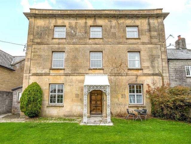 8 Bedroom House