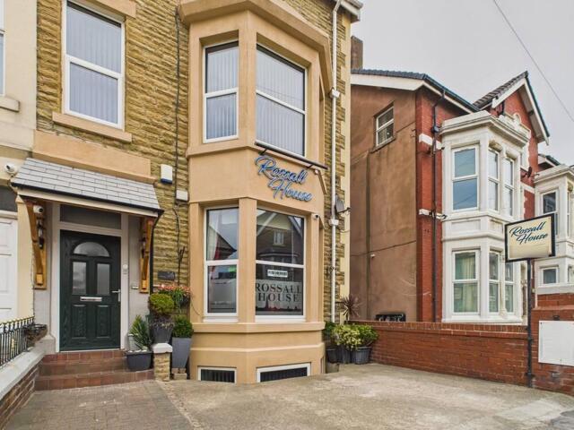 8 Bedroom House Blackpool Blackpool 101119290