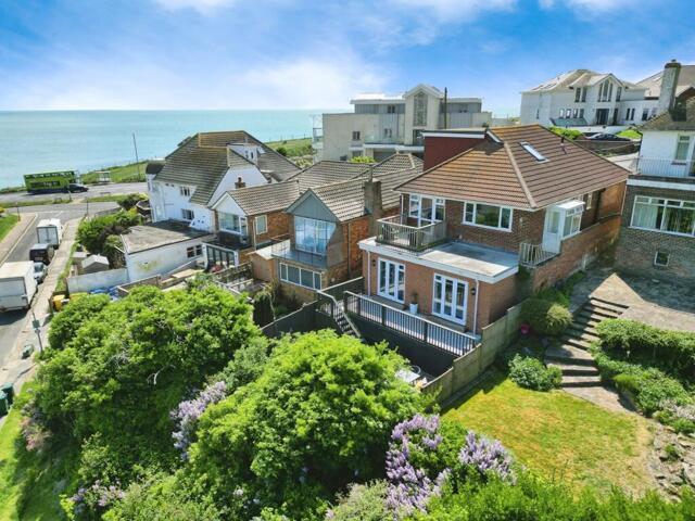 8 Bedroom House Brighton Brighton And Hove 100023960